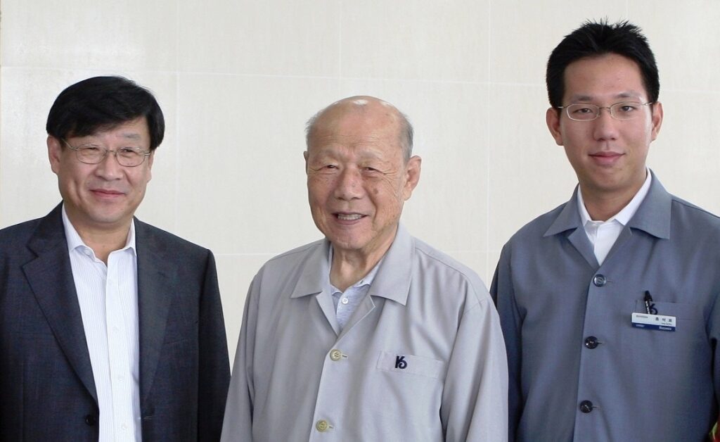 Bonds of Steel - Foster Business Magazine