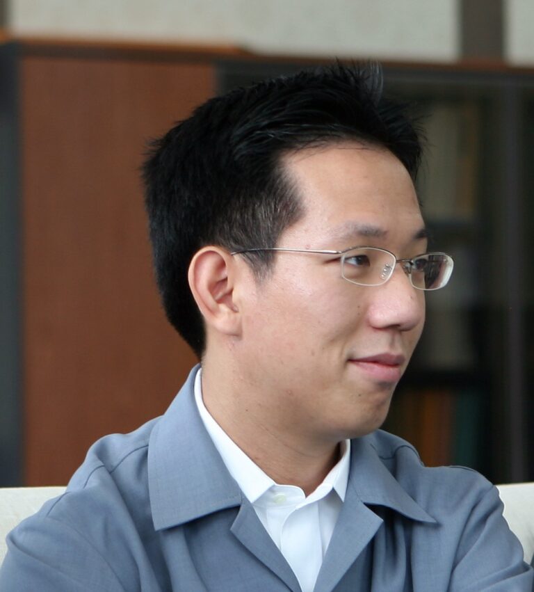 Bonds of Steel - Foster Business Magazine