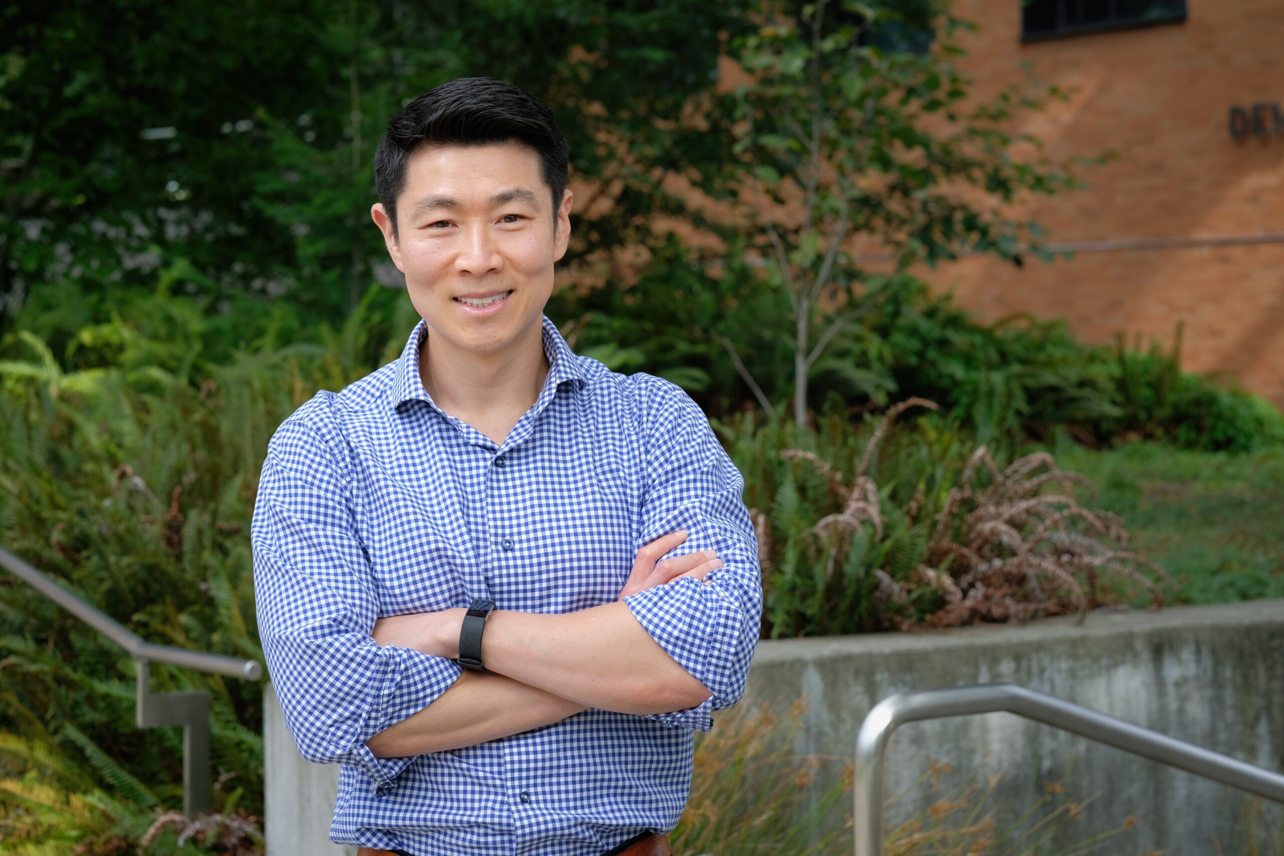 Opioid Marketing - Foster Business Magazine