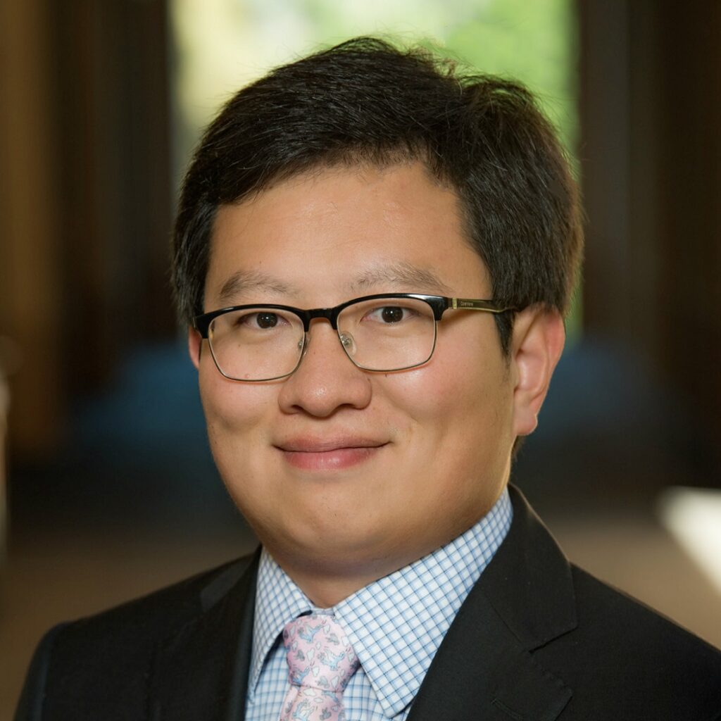 Foster School of Business Faculty Earn Awards and Accolades